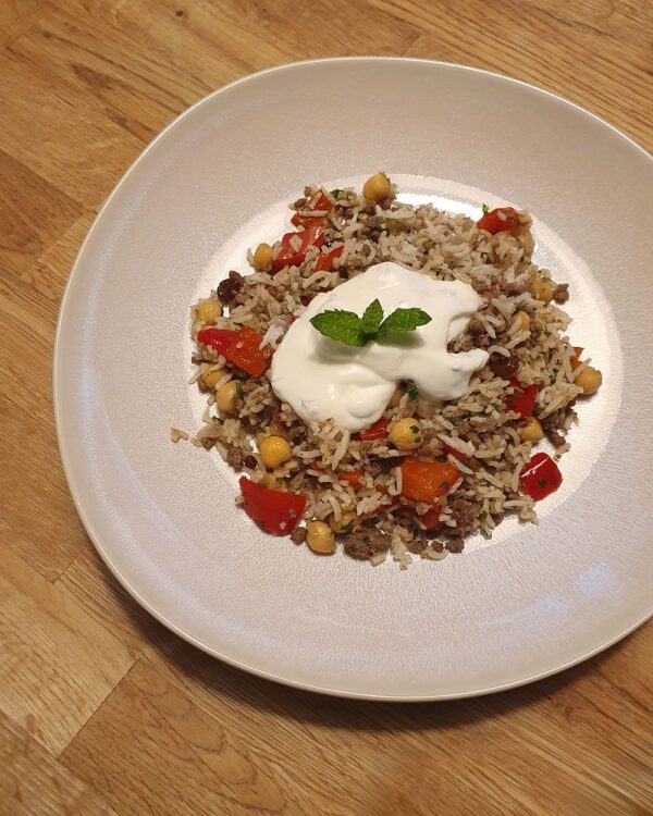 Traditionelles Rezept für russisches Boef Stroganoff